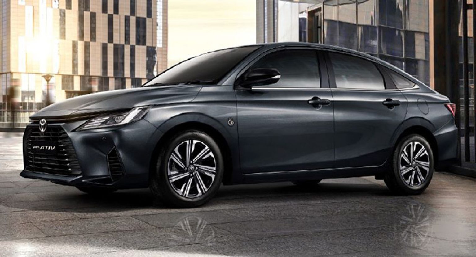 Xe MT là gì? Ưu Nhược Điểm | So sánh xe bản MT và AT